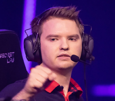 【VALORANT】Redgar(レドガー)の使用デバイス・設定・感度・クロスヘア・年齢まとめ【Settings】 | かげログ。